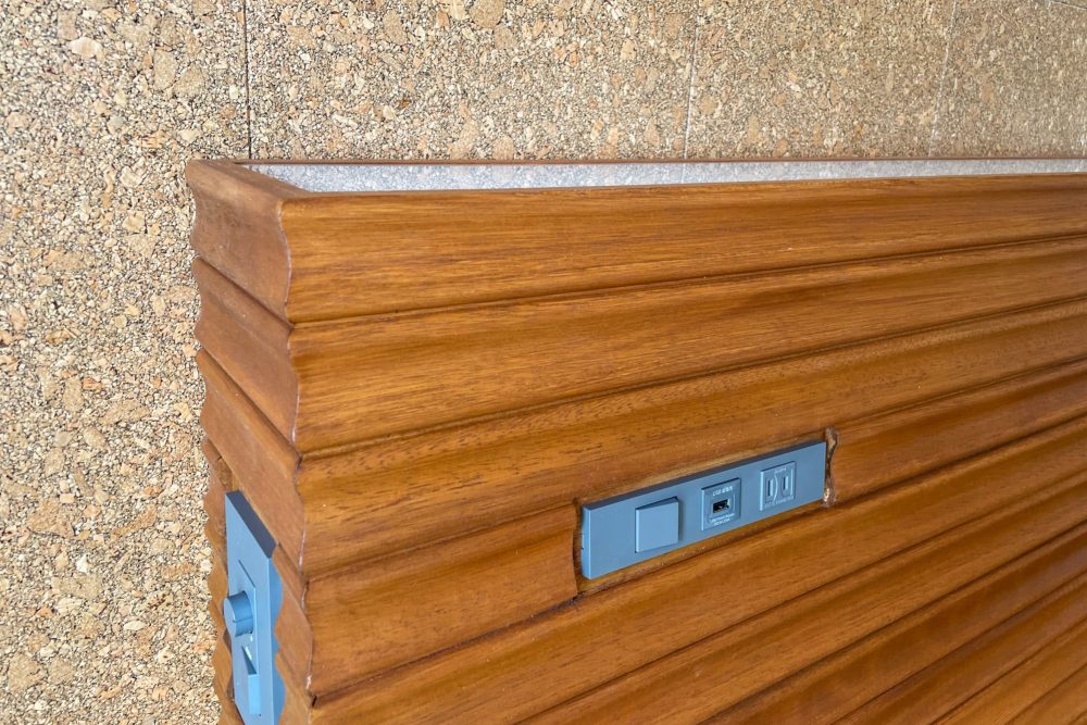 細部こそ要。外から中までリブパネルが覆う、81.5坪の新築戸建 | toolbox